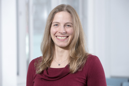 Tamsin Saxton
